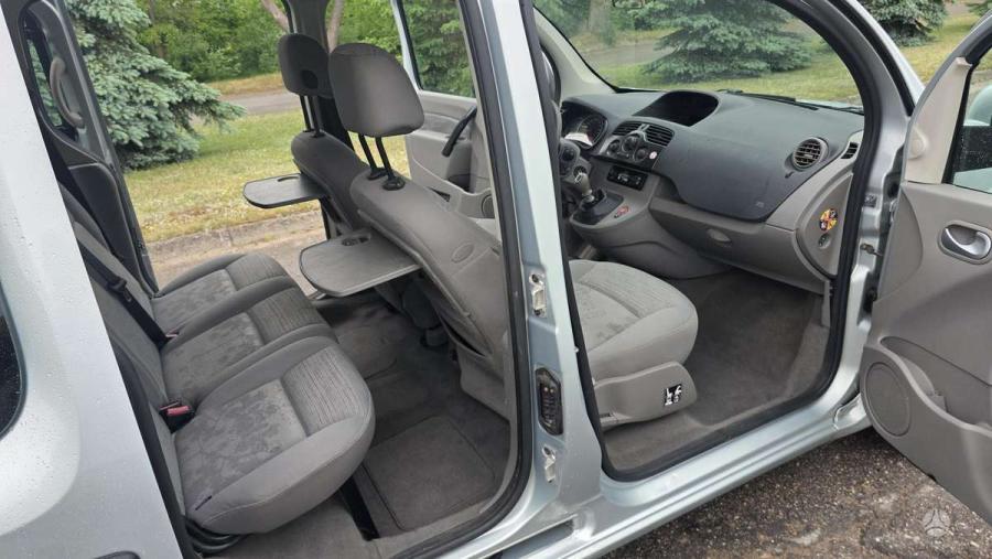Renault Kangoo 2008 in Klaipeda, with an engine capacity of 1.50 L and mileage of 269 thousand km for 2690 €, photo 5 on AUTOMOTO.COM.LV