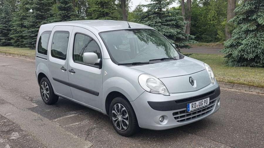 Renault Kangoo 2008 in Klaipeda, with an engine capacity of 1.50 L and mileage of 269 thousand km for 2690 €, photo 11 on AUTOMOTO.COM.LV