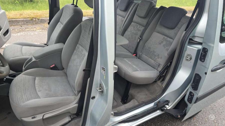 Renault Kangoo 2008 in Klaipeda, with an engine capacity of 1.50 L and mileage of 269 thousand km for 2690 €, photo 15 on AUTOMOTO.COM.LV