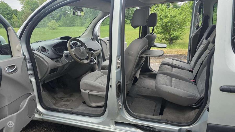 Renault Kangoo 2008 in Klaipeda, with an engine capacity of 1.50 L and mileage of 269 thousand km for 2690 €, photo 16 on AUTOMOTO.COM.LV