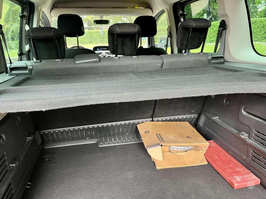 Renault Kangoo 2014 Šauļi, ar dzinēja tilpumu 1.50 L un nobraukumu 205 tūkst. km par 5850 €, foto 14 vietnē AUTOMOTO.COM.LV