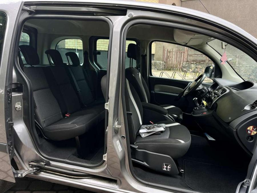 Renault Kangoo 2014 in Siauliai, with an engine capacity of 1.50 L and mileage of 205 thousand km for 5799 €, photo 3 on AUTOMOTO.COM.LV