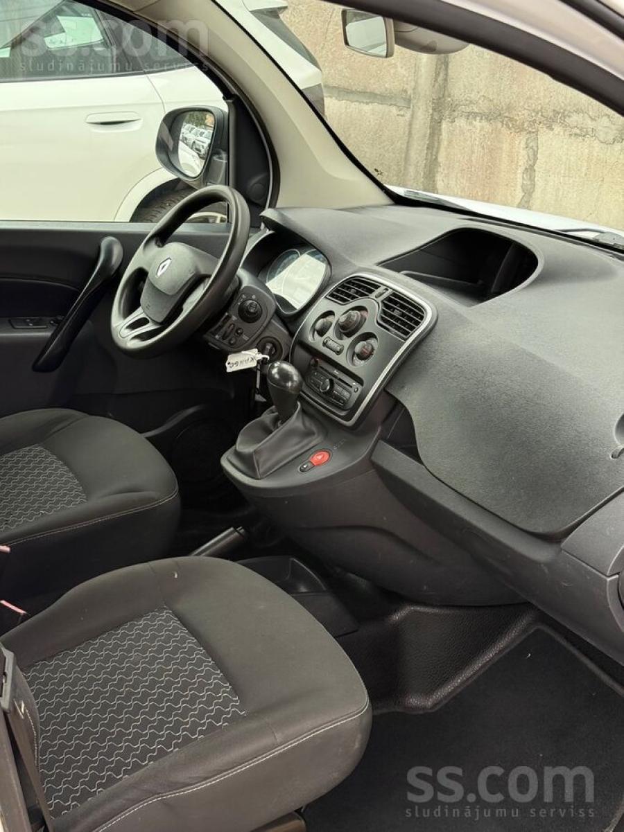 Renault Kangoo 2016 in Riga, with an engine capacity of 0.00 L and mileage of 59 thousand km for 8780 €, photo 8 on AUTOMOTO.COM.LV