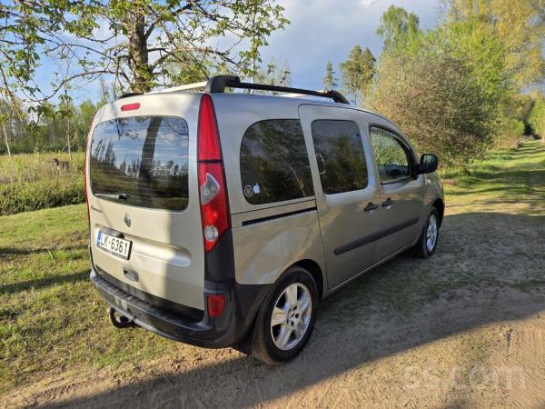 Orange Renault Kangoo 2008 in Riga, with an engine capacity of 1.50 L and mileage of 338 thousand km for 2250 €, photo 4 on AUTOMOTO.COM.LV
