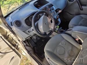 Orange Renault Kangoo 2008 in Riga, with an engine capacity of 1.50 L and mileage of 338 thousand km for 2250 €, photo 13 on AUTOMOTO.COM.LV
