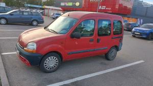 Sarkans Renault Kangoo 2000 Kauņa, ar dzinēja tilpumu 1.90 L un nobraukumu 204 tūkst. km par 1300 €, foto  vietnē AUTOMOTO.COM.LV