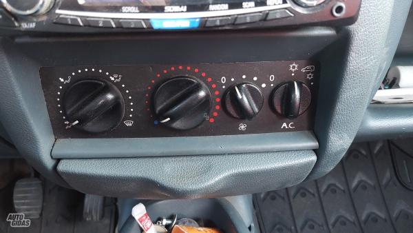 Red Renault Kangoo 2000 in Kaunas, with an engine capacity of 1.90 L and mileage of 204 thousand km for 1300 €, photo 9 on AUTOMOTO.COM.LV