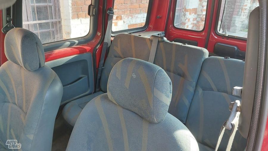 Red Renault Kangoo 2000 in Kaunas, with an engine capacity of 1.90 L and mileage of 204 thousand km for 1300 €, photo 15 on AUTOMOTO.COM.LV