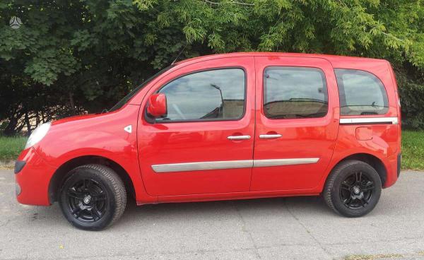 Red Renault Kangoo 2010 in Siauliai, with an engine capacity of 1.50 L and mileage of 284 thousand km for 3650 €, photo 6 on AUTOMOTO.COM.LV