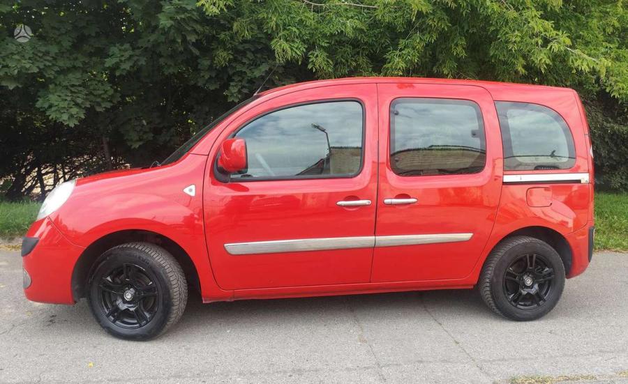 Red Renault Kangoo 2010 in Siauliai, with an engine capacity of 1.50 L and mileage of 284 thousand km for 3650 €, photo 7 on AUTOMOTO.COM.LV