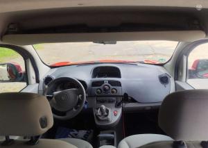 Red Renault Kangoo 2010 in Siauliai, with an engine capacity of 1.50 L and mileage of 284 thousand km for 3650 €, photo 11 on AUTOMOTO.COM.LV
