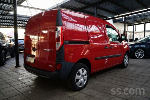 Red Renault Kangoo 2015 in Riga, with an engine capacity of 1.50 L and mileage of 134 thousand km for 4990 €, photo 4 on AUTOMOTO.COM.LV