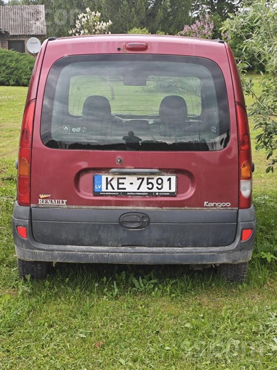 Red Renault Kangoo 2003 in Jekabpils, with an engine capacity of 1.50 L and mileage of 310 thousand km for 350 €, photo 3 on AUTOMOTO.COM.LV