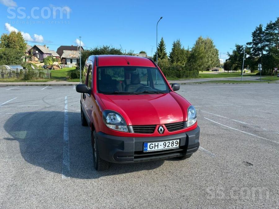 Red Renault Kangoo 2007 in Daugavpils, with an engine capacity of 1.60 L and mileage of 198 thousand km for 2200 €, photo 3 on AUTOMOTO.COM.LV