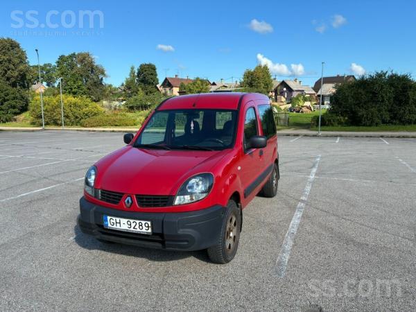 Red Renault Kangoo 2007 in Daugavpils, with an engine capacity of 1.60 L and mileage of 198 thousand km for 2200 €, photo 4 on AUTOMOTO.COM.LV