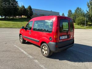 Red Renault Kangoo 2007 in Daugavpils, with an engine capacity of 1.60 L and mileage of 198 thousand km for 2200 €, photo 7 on AUTOMOTO.COM.LV