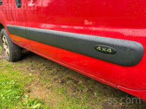 Red Renault Kangoo 2007 in Daugavpils, with an engine capacity of 1.60 L and mileage of 198 thousand km for 2200 €, photo 8 on AUTOMOTO.COM.LV