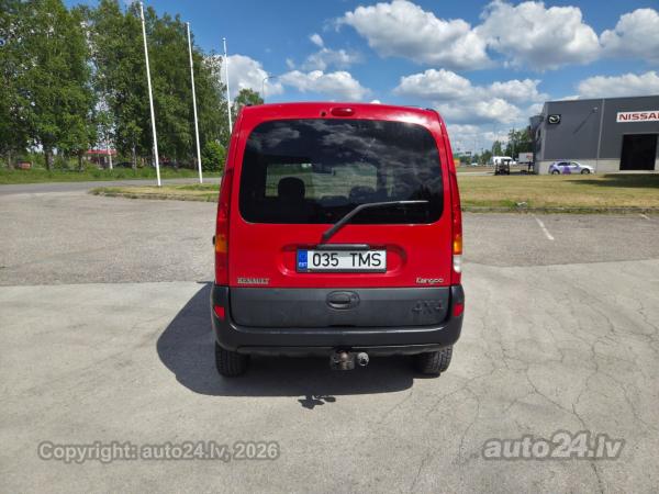 Sarkans Renault Kangoo 2005 Tallina, ar dzinēja tilpumu 1.60 L un nobraukumu 352 tūkst. km par 2500 €, foto 4 vietnē AUTOMOTO.COM.LV