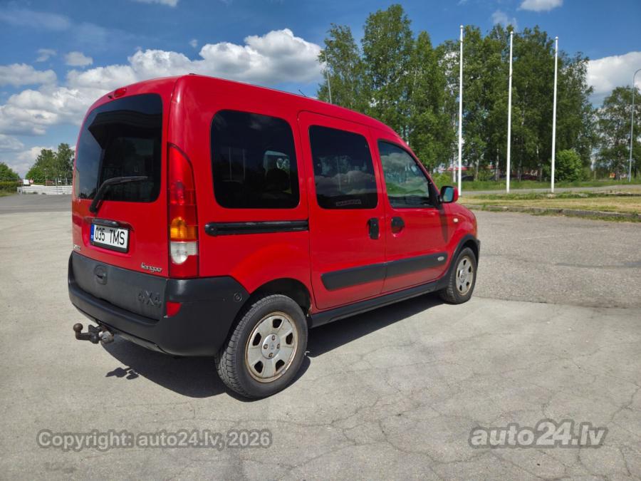 Sarkans Renault Kangoo 2005 Tallina, ar dzinēja tilpumu 1.60 L un nobraukumu 352 tūkst. km par 2500 €, foto 6 vietnē AUTOMOTO.COM.LV