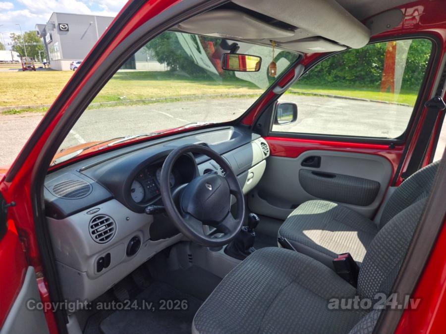Sarkans Renault Kangoo 2005 Tallina, ar dzinēja tilpumu 1.60 L un nobraukumu 352 tūkst. km par 2500 €, foto 9 vietnē AUTOMOTO.COM.LV