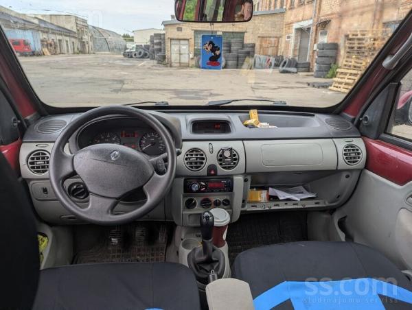 Sarkans Renault Kangoo 2006 Rīga, ar dzinēja tilpumu 1.50 L un nobraukumu 138 tūkst. km par 1500 €, foto 6 vietnē AUTOMOTO.COM.LV