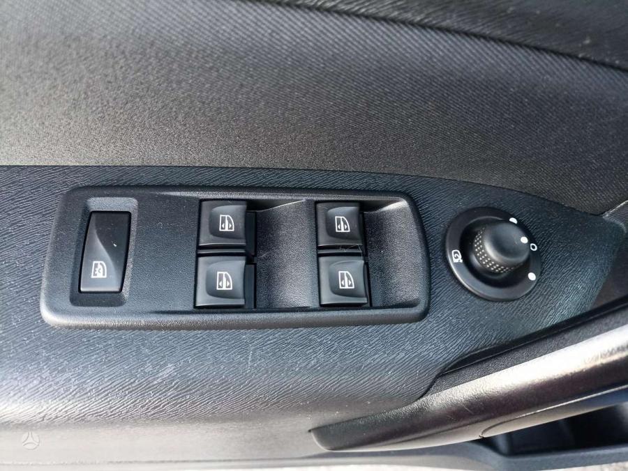Violet Renault Kangoo 2018 in Vilnius, with an engine capacity of 1.20 L and mileage of 212 thousand km for 7700 €, photo 8 on AUTOMOTO.COM.LV