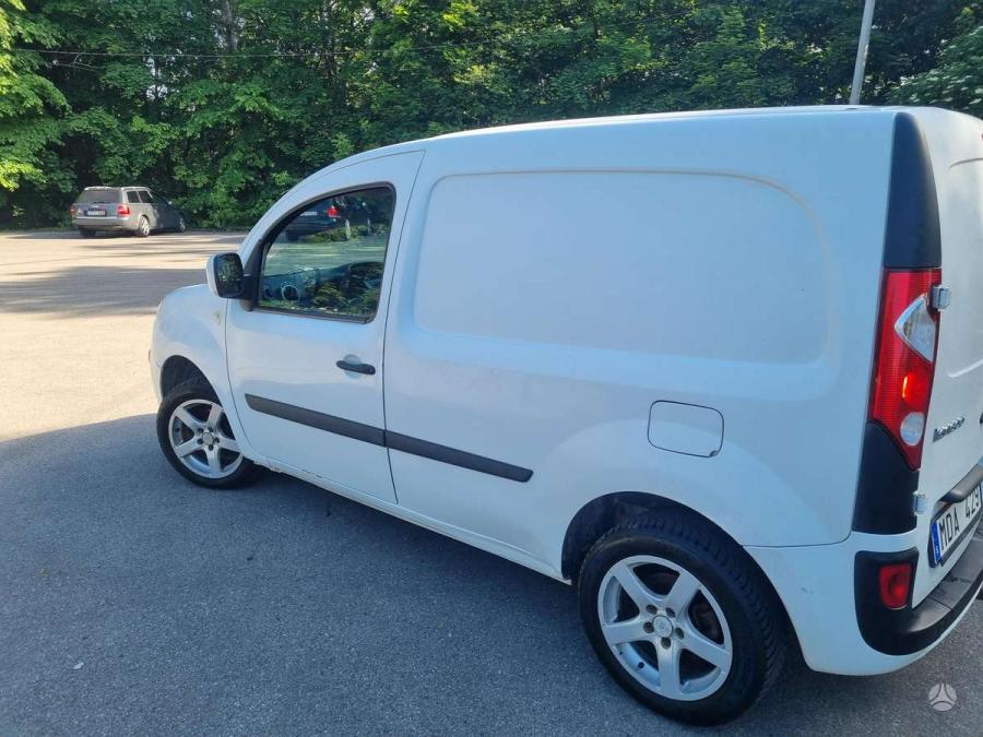 White Renault Kangoo 2011 in Kaunas, with an engine capacity of 1.50 L and mileage of 177 thousand km for 3300 €, photo 7 on AUTOMOTO.COM.LV