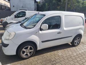 Balts Renault Kangoo 2011 Kauņa, ar dzinēja tilpumu 1.50 L un nobraukumu 177 tūkst. km par 2800 €, foto  vietnē AUTOMOTO.COM.LV