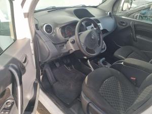 Balts Renault Kangoo 2011 Kauņa, ar dzinēja tilpumu 1.50 L un nobraukumu 177 tūkst. km par 2800 €, foto 4 vietnē AUTOMOTO.COM.LV