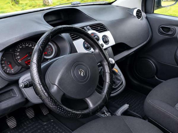 White Renault Kangoo 2012 in Silute, with an engine capacity of 1.50 L and mileage of 393 thousand km for 3500 €, photo 7 on AUTOMOTO.COM.LV