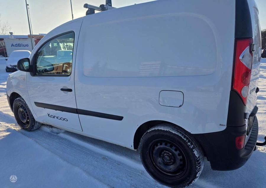 Balts Renault Kangoo 2013 Marijampole, ar dzinēja tilpumu 1.46 L un nobraukumu 195 tūkst. km par 2995 €, foto 3 vietnē AUTOMOTO.COM.LV