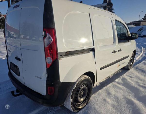 White Renault Kangoo 2013 in Marijampole, with an engine capacity of 1.46 L and mileage of 195 thousand km for 2995 €, photo 4 on AUTOMOTO.COM.LV