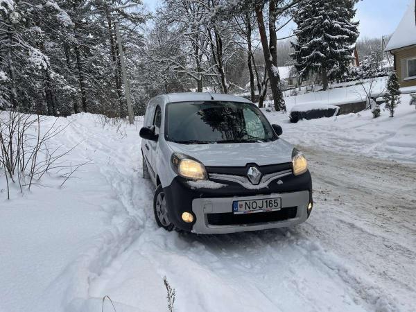 White Renault Kangoo 2015 in Vilnius, with an engine capacity of 1.50 L and mileage of 86 thousand km for 8650 €, photo 7 on AUTOMOTO.COM.LV