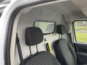 White Renault Kangoo 2015 in Vilnius, with an engine capacity of 1.50 L and mileage of 86 thousand km for 8650 €, photo 14 on AUTOMOTO.COM.LV
