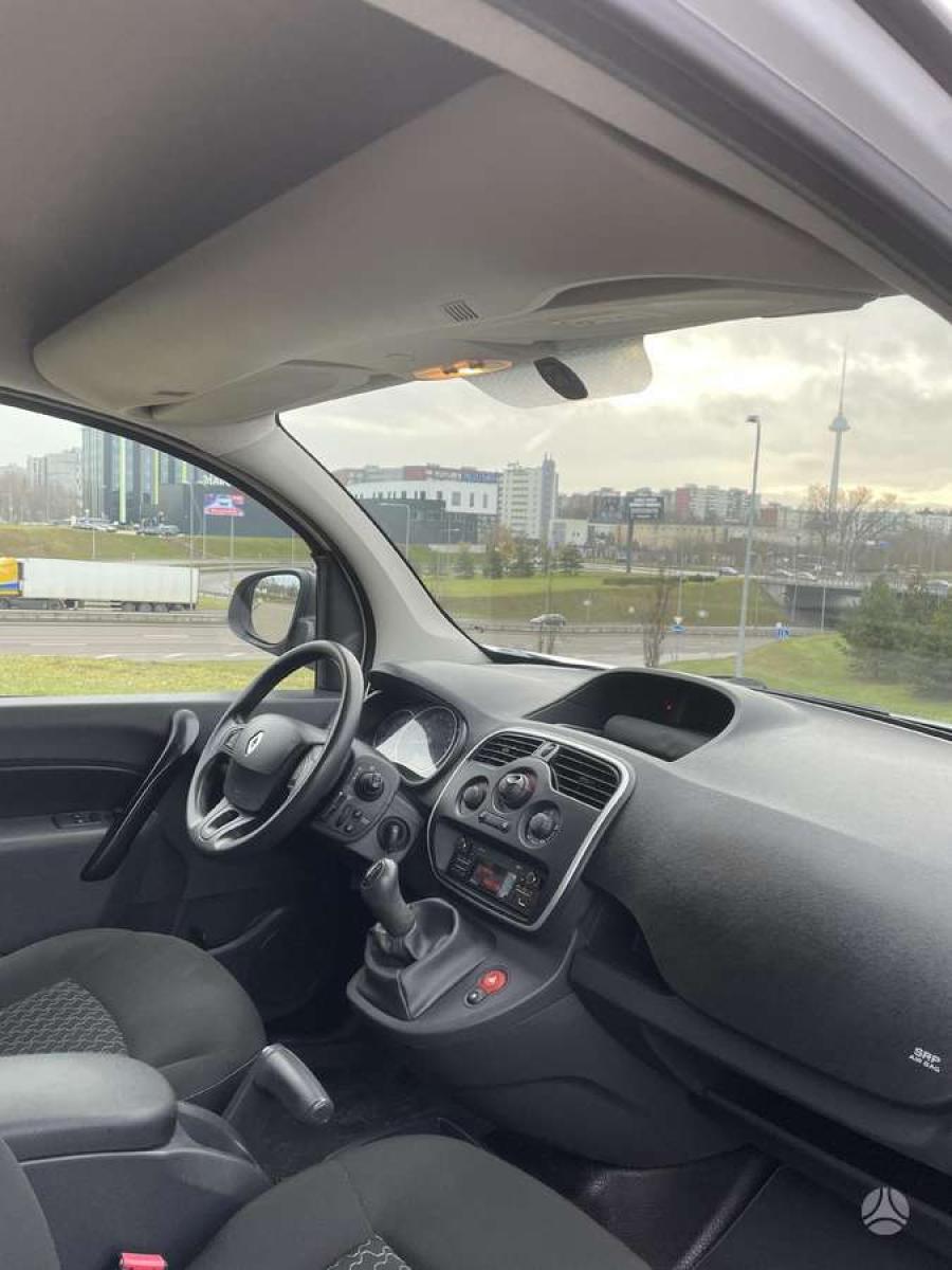 White Renault Kangoo 2015 in Vilnius, with an engine capacity of 1.50 L and mileage of 86 thousand km for 8650 €, photo 15 on AUTOMOTO.COM.LV