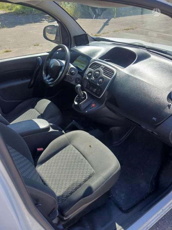 Balts Renault Kangoo 2015 Radviliškis, ar dzinēja tilpumu 1.50 L un nobraukumu 254 tūkst. km par 2900 €, foto 7 vietnē AUTOMOTO.COM.LV