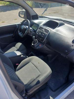 Balts Renault Kangoo 2015 Radviliškis, ar dzinēja tilpumu 1.50 L un nobraukumu 254 tūkst. km par 2900 €, foto 8 vietnē AUTOMOTO.COM.LV