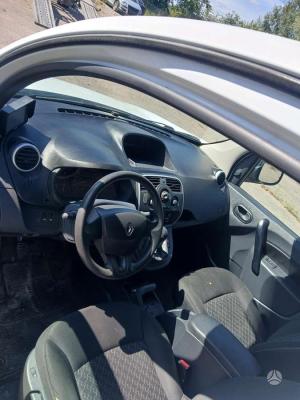 Balts Renault Kangoo 2015 Radviliškis, ar dzinēja tilpumu 1.50 L un nobraukumu 254 tūkst. km par 2900 €, foto 9 vietnē AUTOMOTO.COM.LV