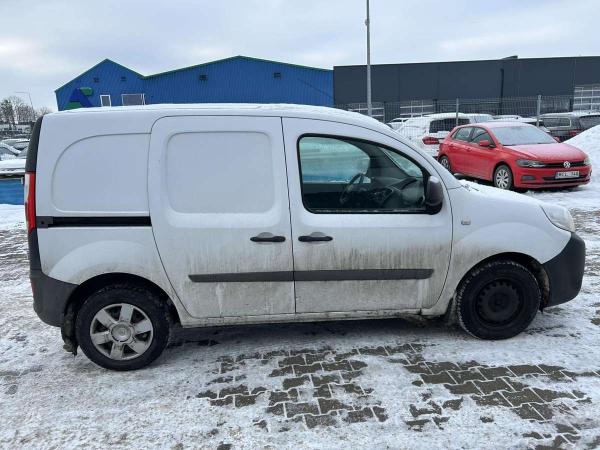 Balts Renault Kangoo 2016 Kauņa, ar dzinēja tilpumu 1.46 L un nobraukumu 201 tūkst. km par 5500 €, foto 3 vietnē AUTOMOTO.COM.LV