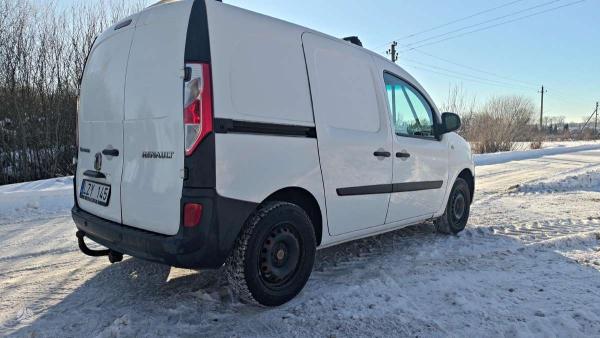White Renault Kangoo 2016 in Vilnius, with an engine capacity of 1.46 L and mileage of 32 thousand km for 2400 €, photo 6 on AUTOMOTO.COM.LV