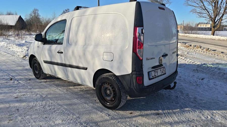 Balts Renault Kangoo 2016 Viļņa, ar dzinēja tilpumu 1.46 L un nobraukumu 32 tūkst. km par 2400 €, foto 9 vietnē AUTOMOTO.COM.LV