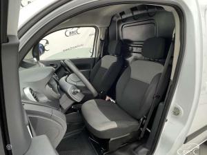 White Renault Kangoo 2017 in Vilnius, with an engine capacity of 1.46 L and mileage of 178 thousand km for 4800 €, photo 22 on AUTOMOTO.COM.LV
