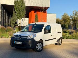 White Renault Kangoo 2017 in Riga, with an engine capacity of 1.50 L and mileage of 241 thousand km for 5850 €, photo 3 on AUTOMOTO.COM.LV