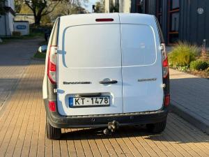 White Renault Kangoo 2017 in Riga, with an engine capacity of 1.50 L and mileage of 240 thousand km for 5850 €, photo 5 on AUTOMOTO.COM.LV