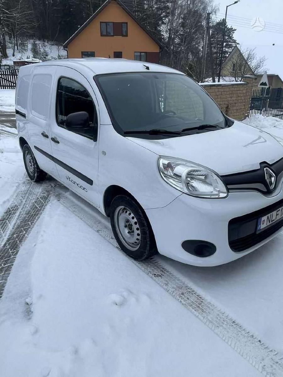 White Renault Kangoo 2018 in Alytus, with an engine capacity of 1.50 L and mileage of 177 thousand km for 4200 €, photo 3 on AUTOMOTO.COM.LV