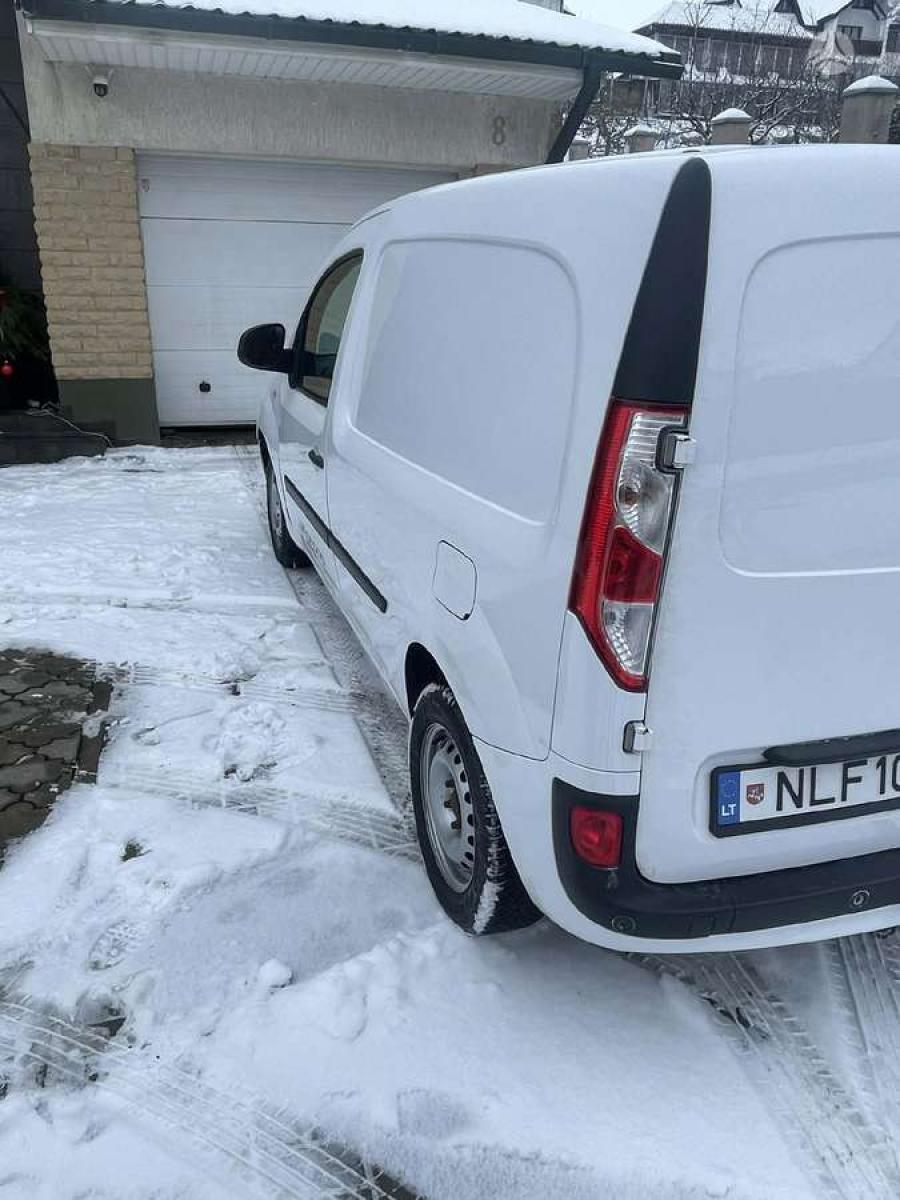 White Renault Kangoo 2018 in Alytus, with an engine capacity of 1.50 L and mileage of 177 thousand km for 4200 €, photo 5 on AUTOMOTO.COM.LV