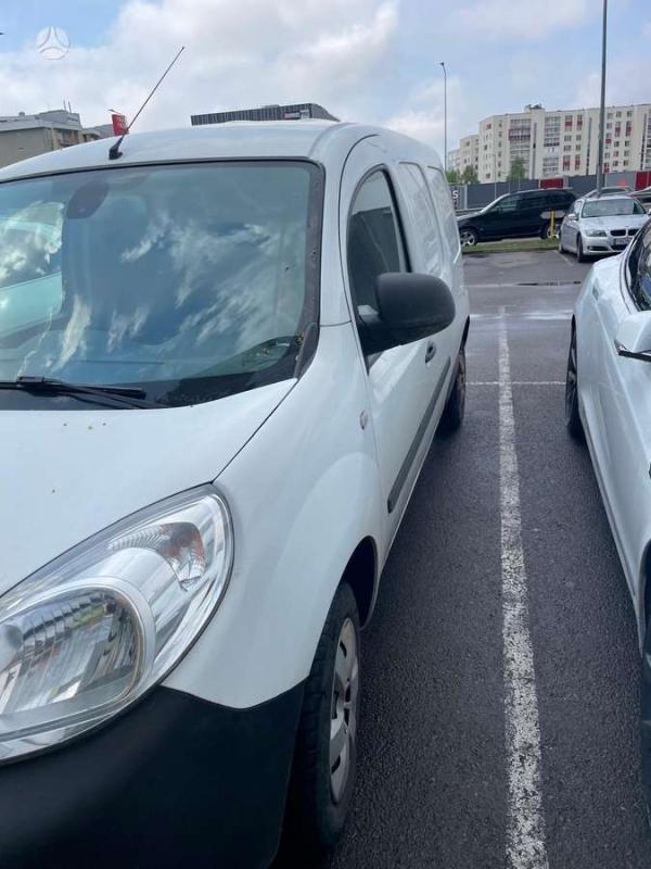 White Renault Kangoo 2019 in Vilnius, with an engine capacity of 1.46 L and mileage of 86 thousand km for 5130 €, photo 4 on AUTOMOTO.COM.LV