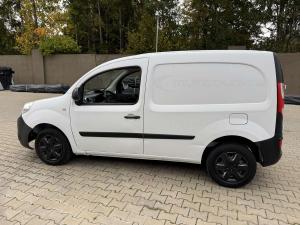 White Renault Kangoo 2021 in Kaunas, with an engine capacity of 1.50 L and mileage of 198 thousand km for 4200 €, photo 3 on AUTOMOTO.COM.LV