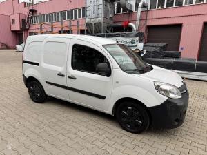 White Renault Kangoo 2021 in Kaunas, with an engine capacity of 1.50 L and mileage of 198 thousand km for 4200 €, photo 6 on AUTOMOTO.COM.LV