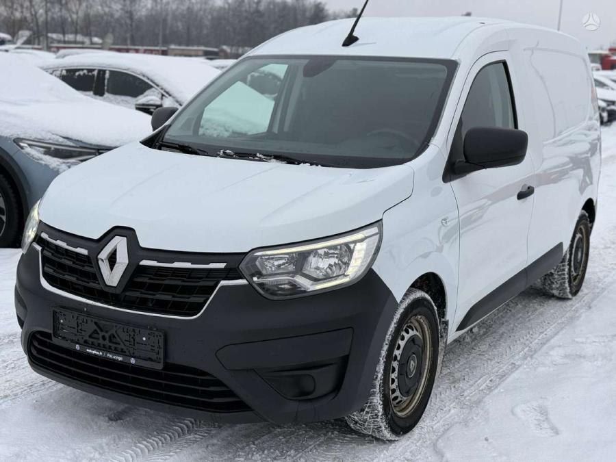 White Renault Kangoo 2022 in Vilnius, with an engine capacity of 1.46 L and mileage of 95 thousand km for 8700 €, photo 1 on AUTOMOTO.COM.LV